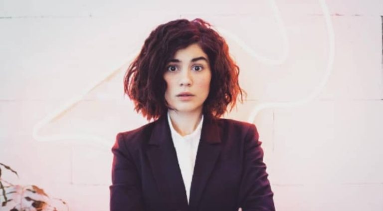 Zeynep Camci Height, Age, Wiki, Biography, Husband, Family