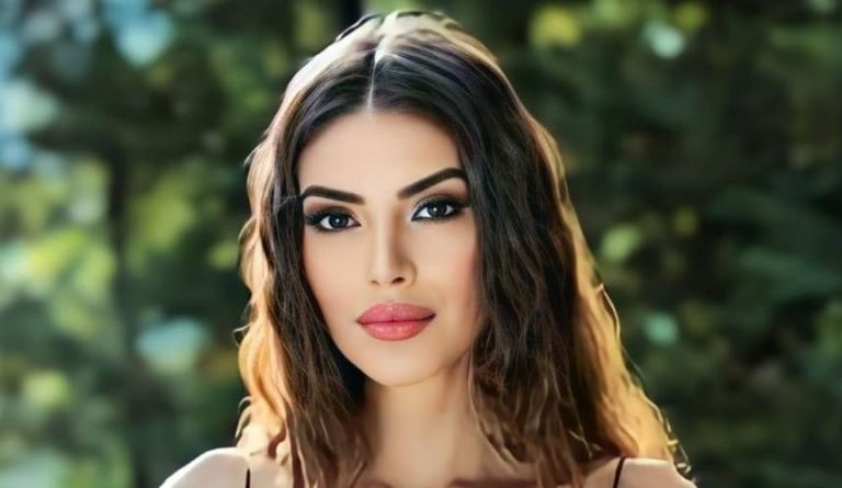 Deniz Baysal Height, Age, Wiki, Biography, Husband, Family