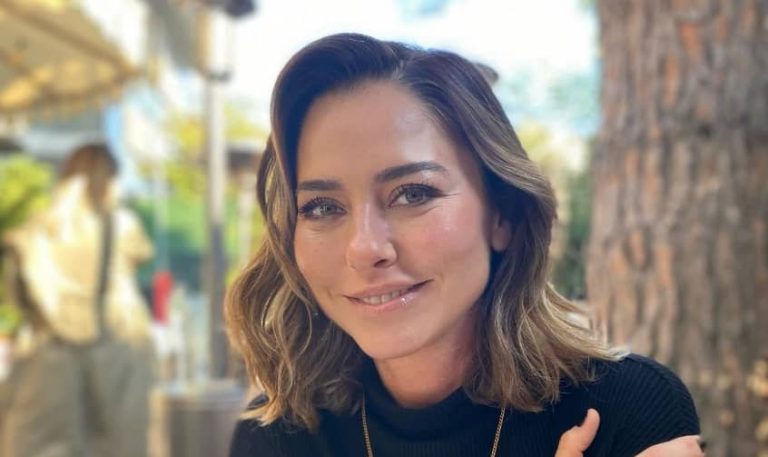 Ece Uslu Height, Age, Wiki, Biography, Husband, Family