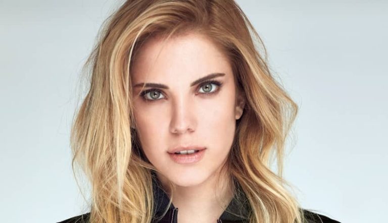 Eda Ece Height, Age, Wiki, Biography, Husband, Family