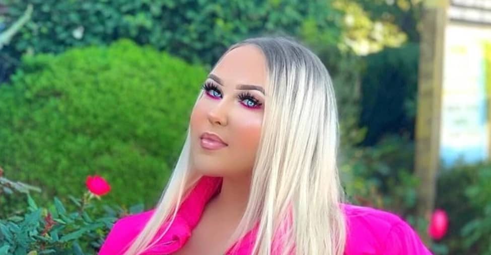 Amanda Height, Weight, Measurements, Age, Wiki, Biography